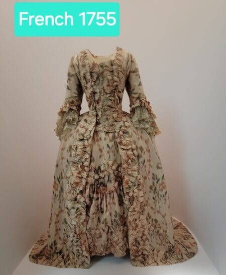 Historical fashion made my day - Carol Cassara
